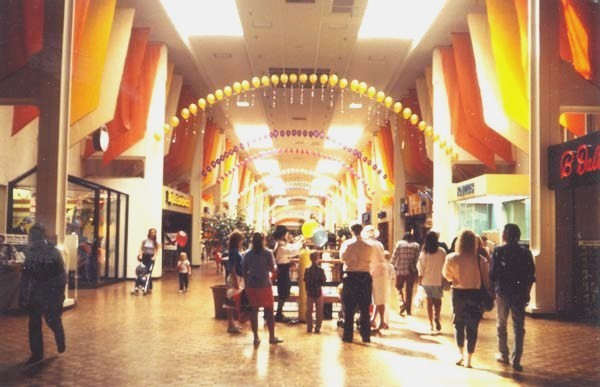 MALL HALL OF FAME