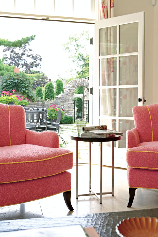 New Home Interior Design: Charismatic Color