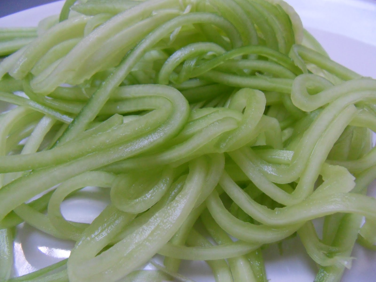 Diana's Cook Blog: "Spaghetti" de concombre cuit