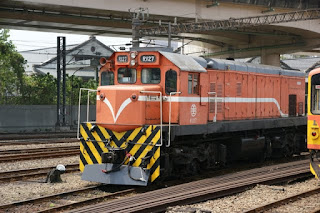 Blair's 鐵道攝影: R127柴電機車 / TRA R127 Diesel-electric Locomotive