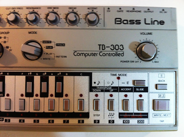 MATRIXSYNTH: Roland TB-303 Bass Line