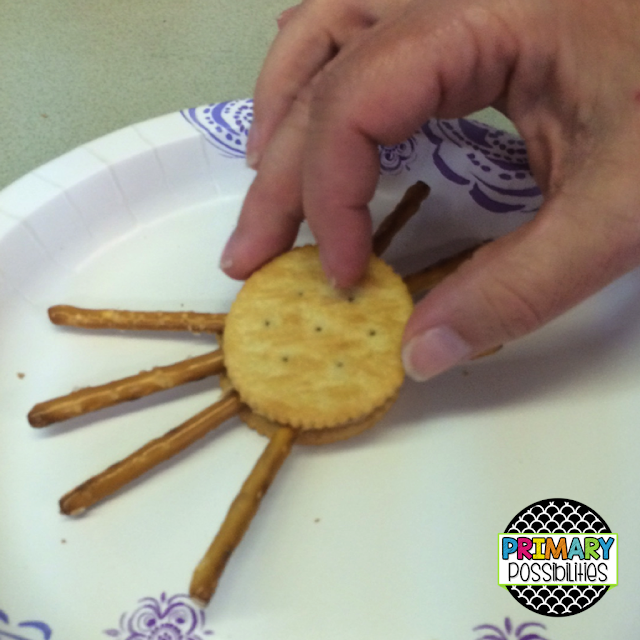 Primary Possibilities: Spider Snacks with a freebie!