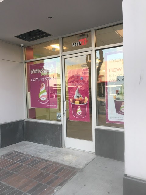 Fro-Yo Girl Speaks: Future Froyo Shop Pictures: Menchie’s Glendale