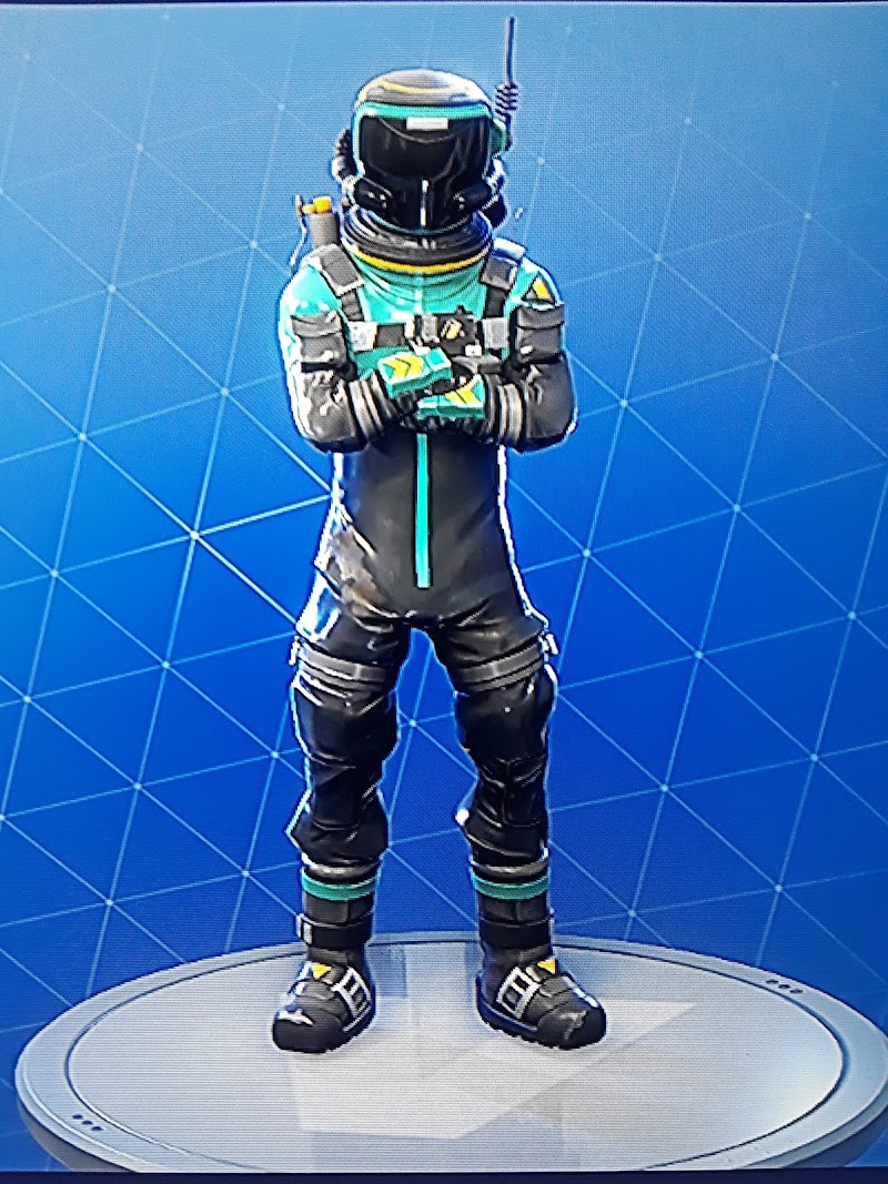 TOXIC TROOPER SKIN FORTNITE BATTLE ROYALE