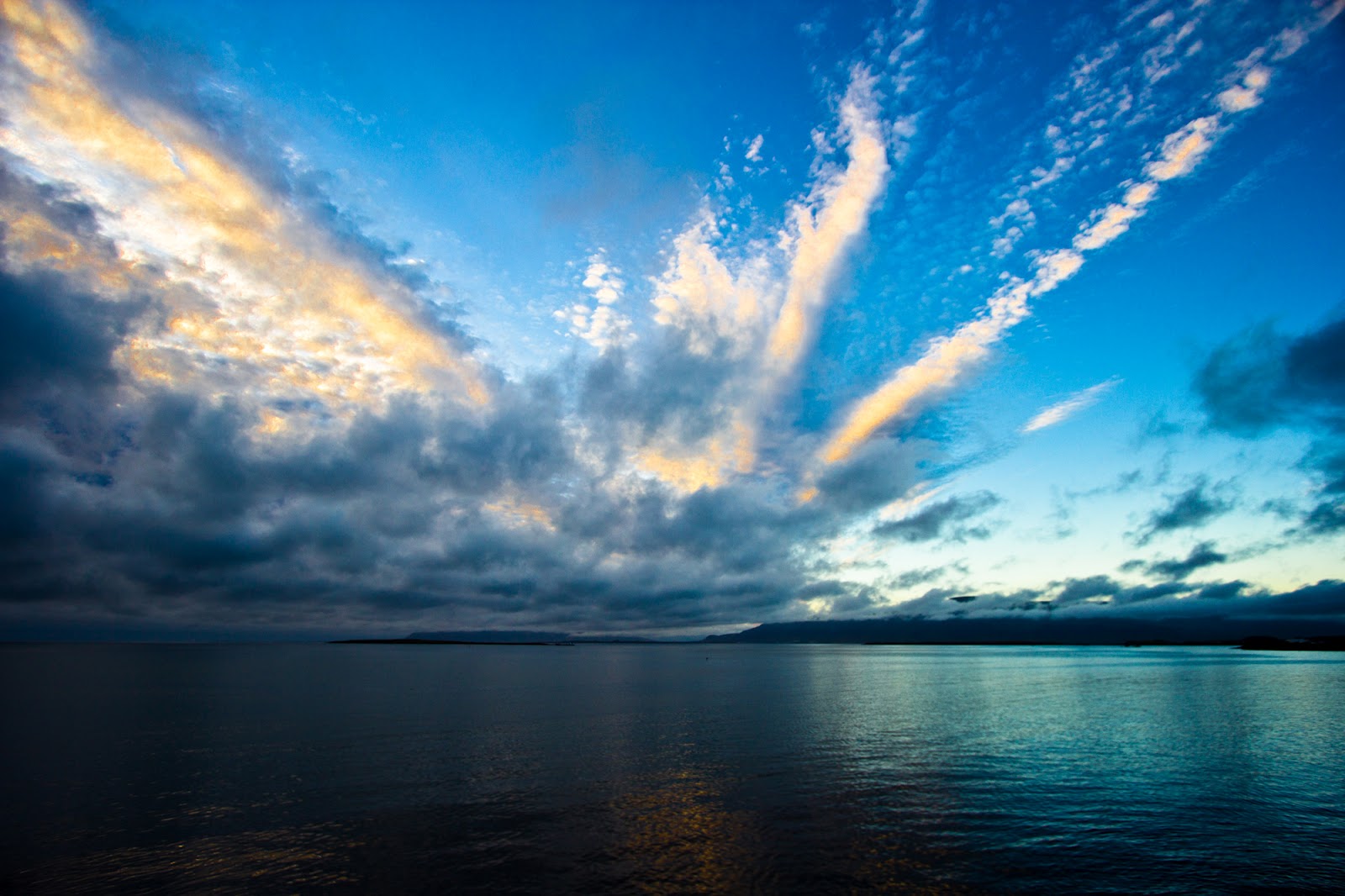 Trans Pond: Dynamic Sky