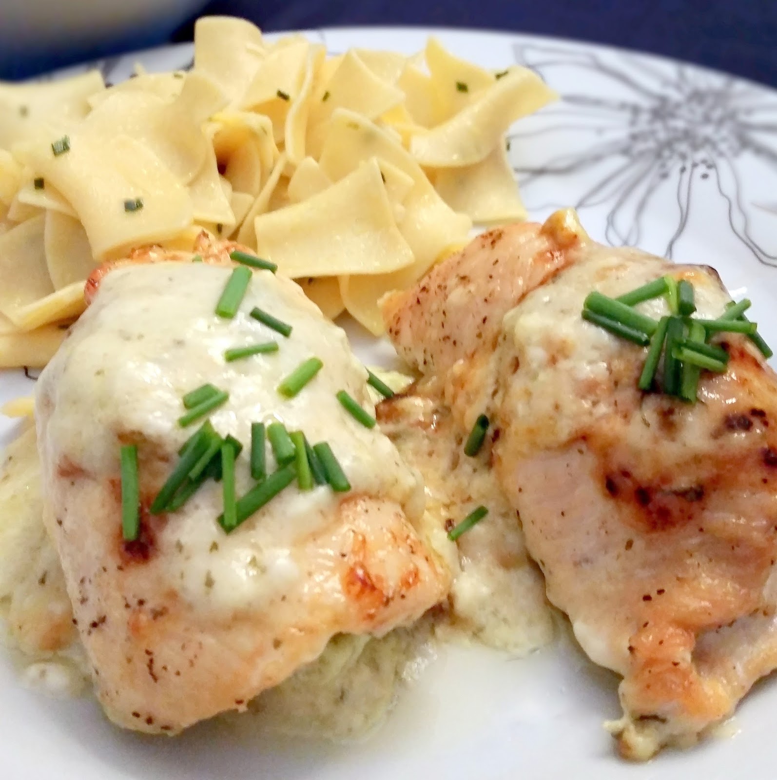 A Bite to Eat: Herbed Cheese and Chicken Rolls