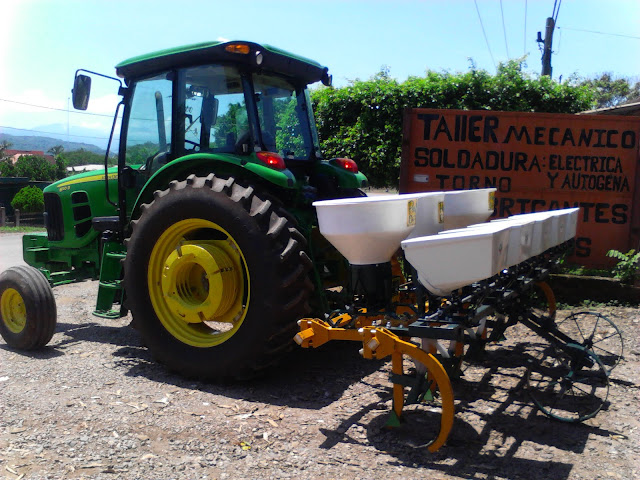 Implementos Agrícolas Especializados