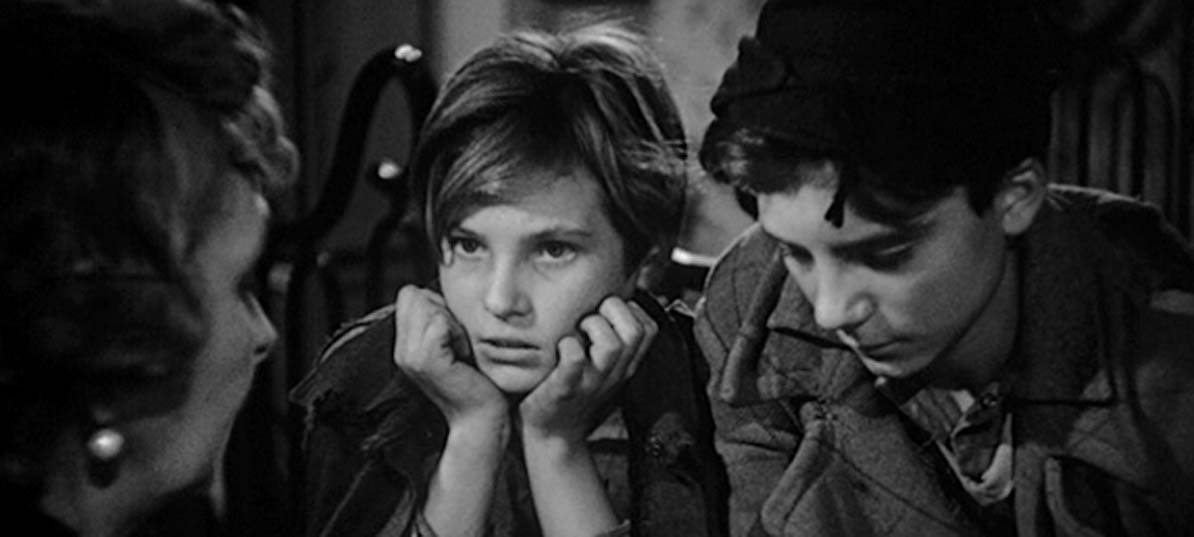 A ÉPOCA DE OURO DO CINEMA ITALIANO : SCIUSCIÀ, ENGRAXADOR DE SAPATOS