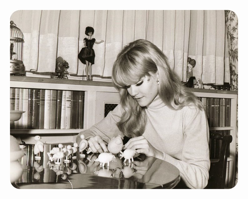 De los años 60 a 80 cantantes europeas: Laura Ulmer