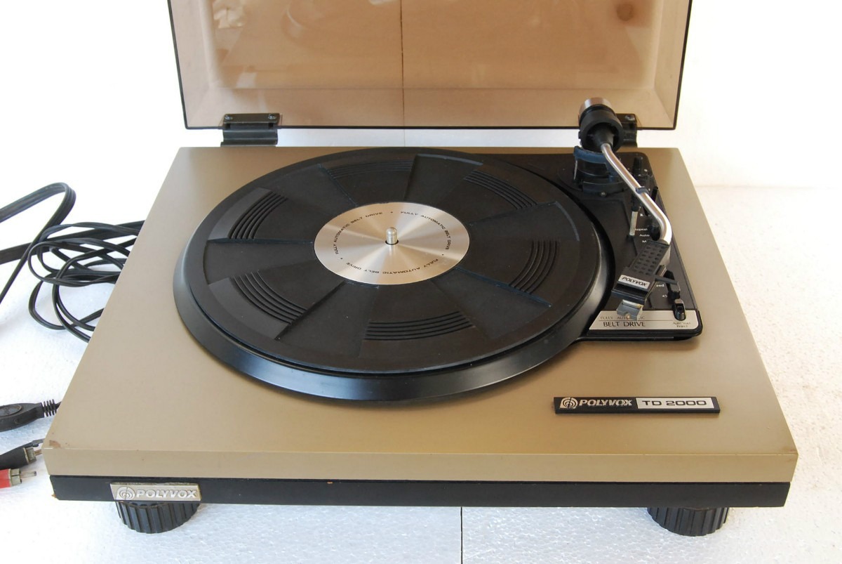 CWM Eletrônica: A história da Polyvox