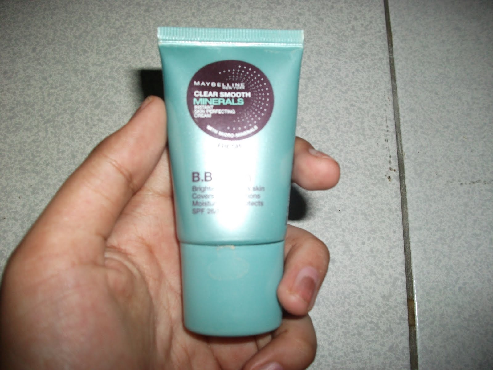 build the face °° : Maybelline bb cream