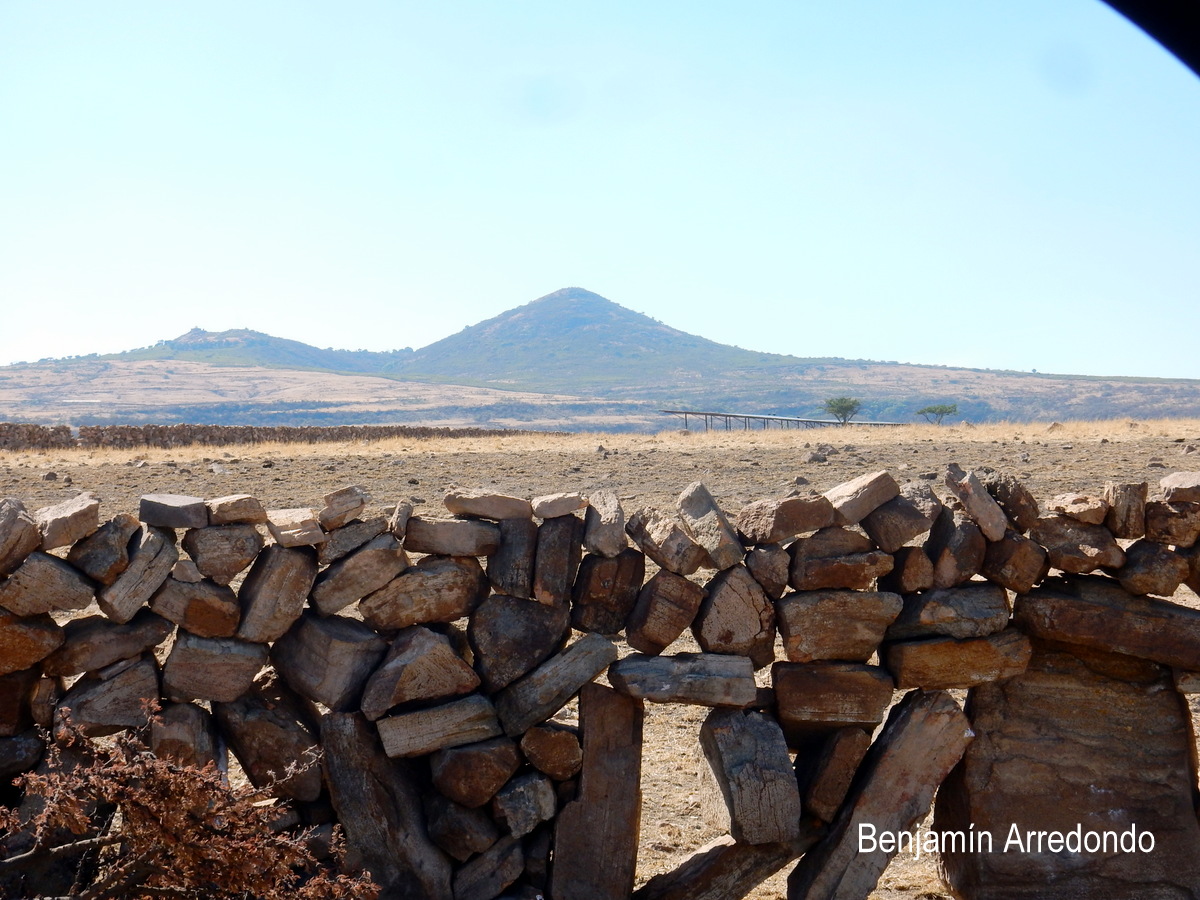 El Bable: El cerro de San Miguel, visto desde Teocaltiche