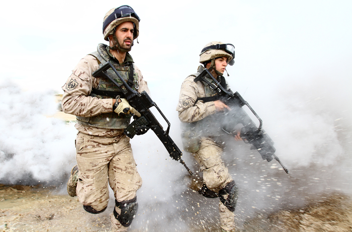 El dedo en el gatillo (Finger on the trigger).: EL GRUPO TÁCTICO DEL ...