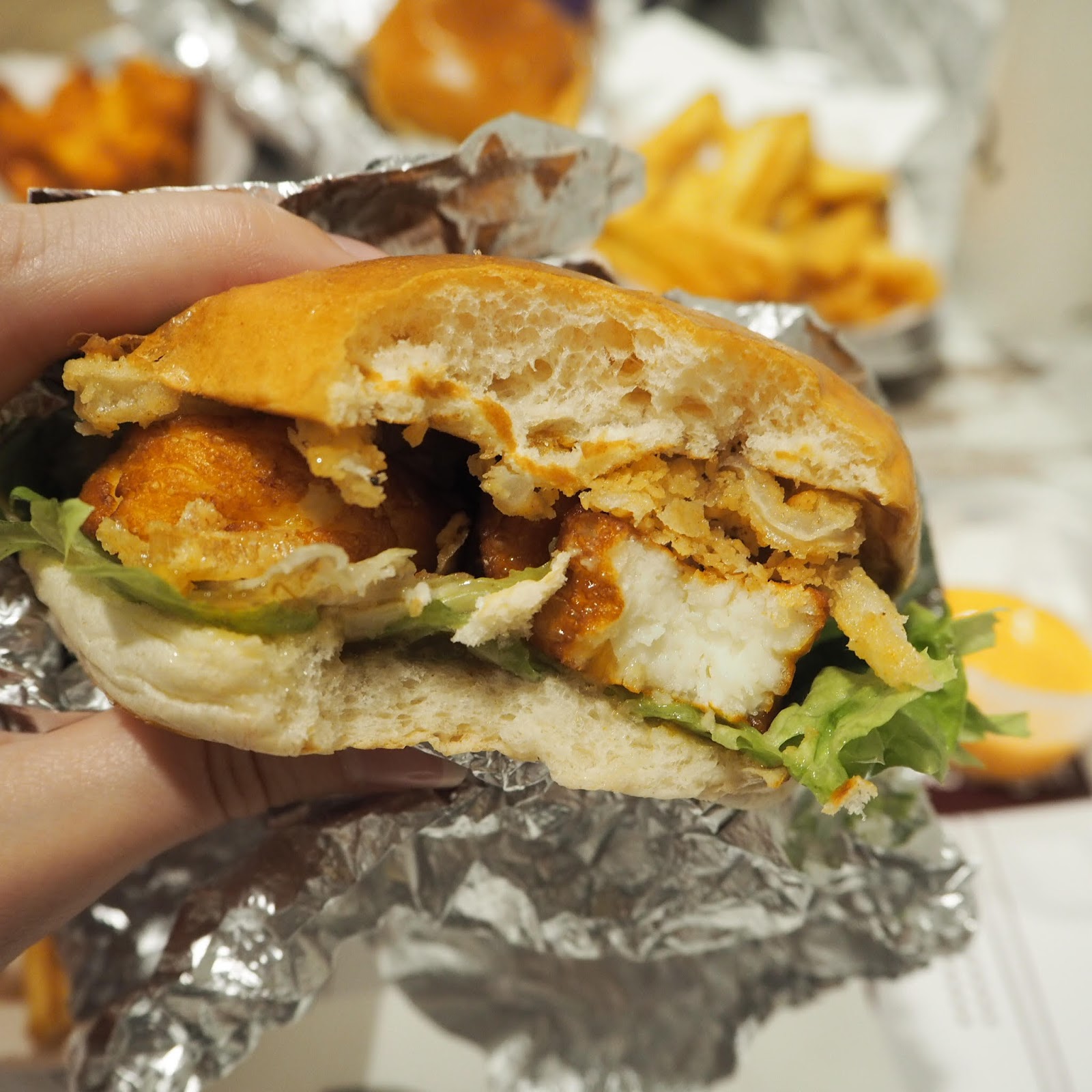 Leicester Loves Boo! | Boo Burger Review* | A Dose of Chatter