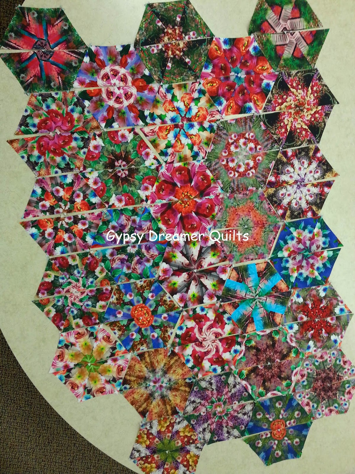Gypsy Dreamer Quilts: Wanderlust: Experiment with a One Block Wonder layout