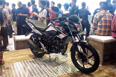 Honda CB150R Special Edition 2015 Merah & Hitam | Spek Motor