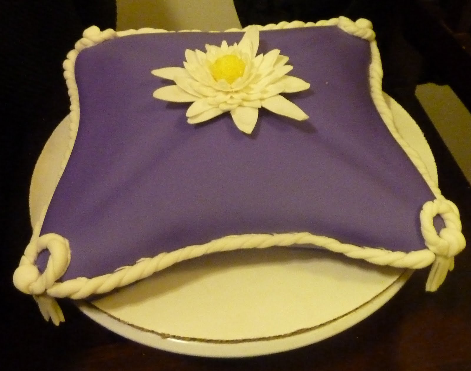Diana's Cakes: The Pillow Cake