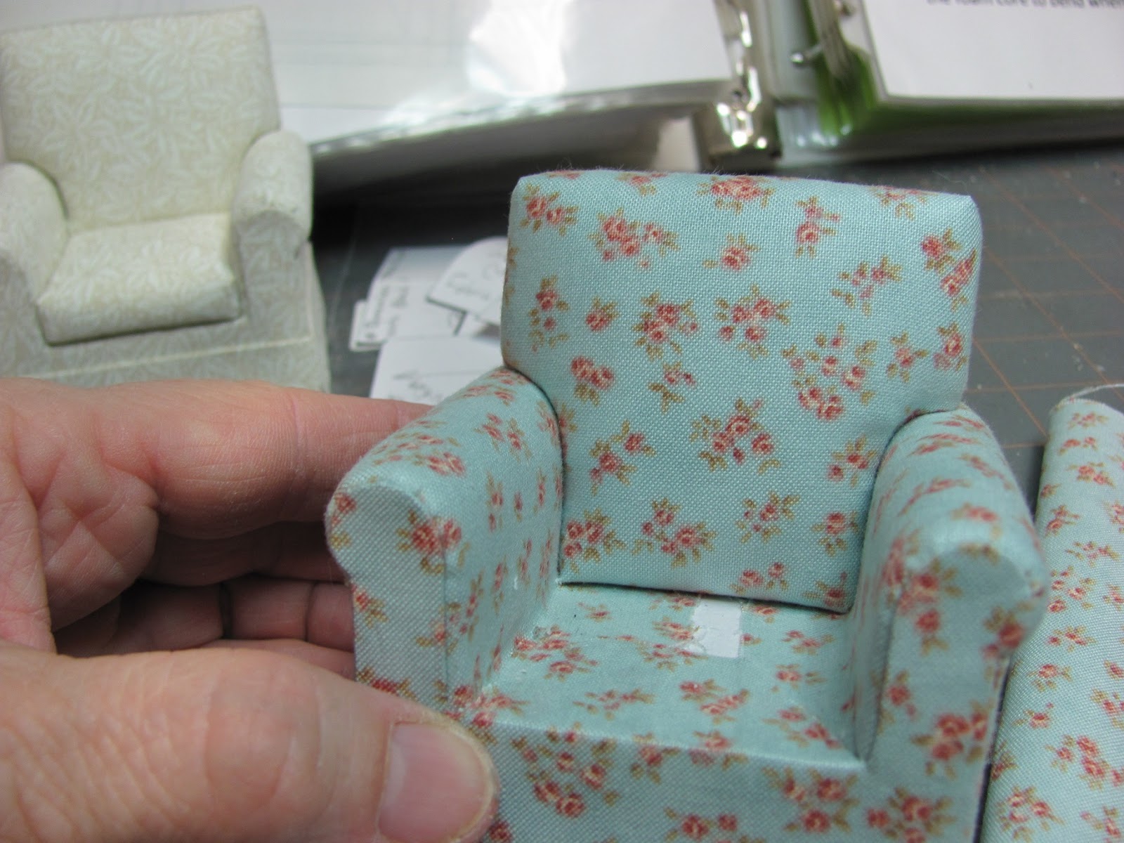 Dollhouse Miniature Furniture - Tutorials | 1 inch minis: CHAIR ...