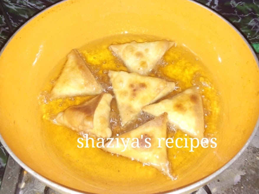 shaziya'srecipes: ONION SAMOSA RECIPE/IRANI SAMOSA RECIPE