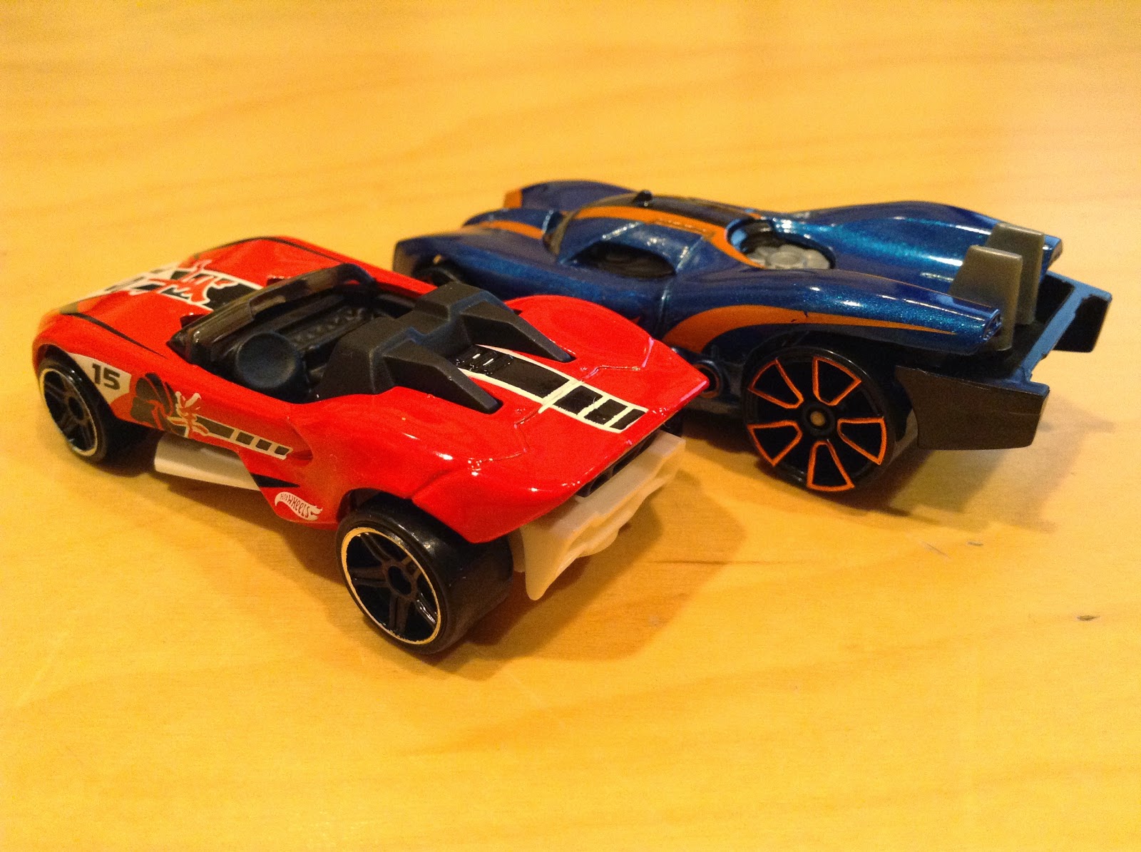 JULIAN'S HOT WHEELS BLOG: Carbonic & Prototype H-24