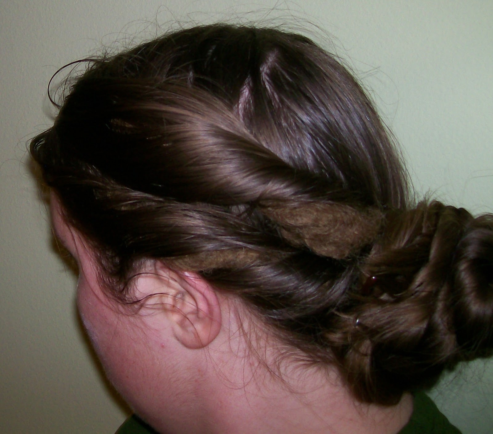 Hair-Dressing: Side Rolls, Early 1860s | Beth's Bobbins