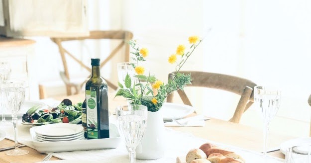 Little Farmstead: Three Simple Ideas For Your Farmhouse Dinner Table...