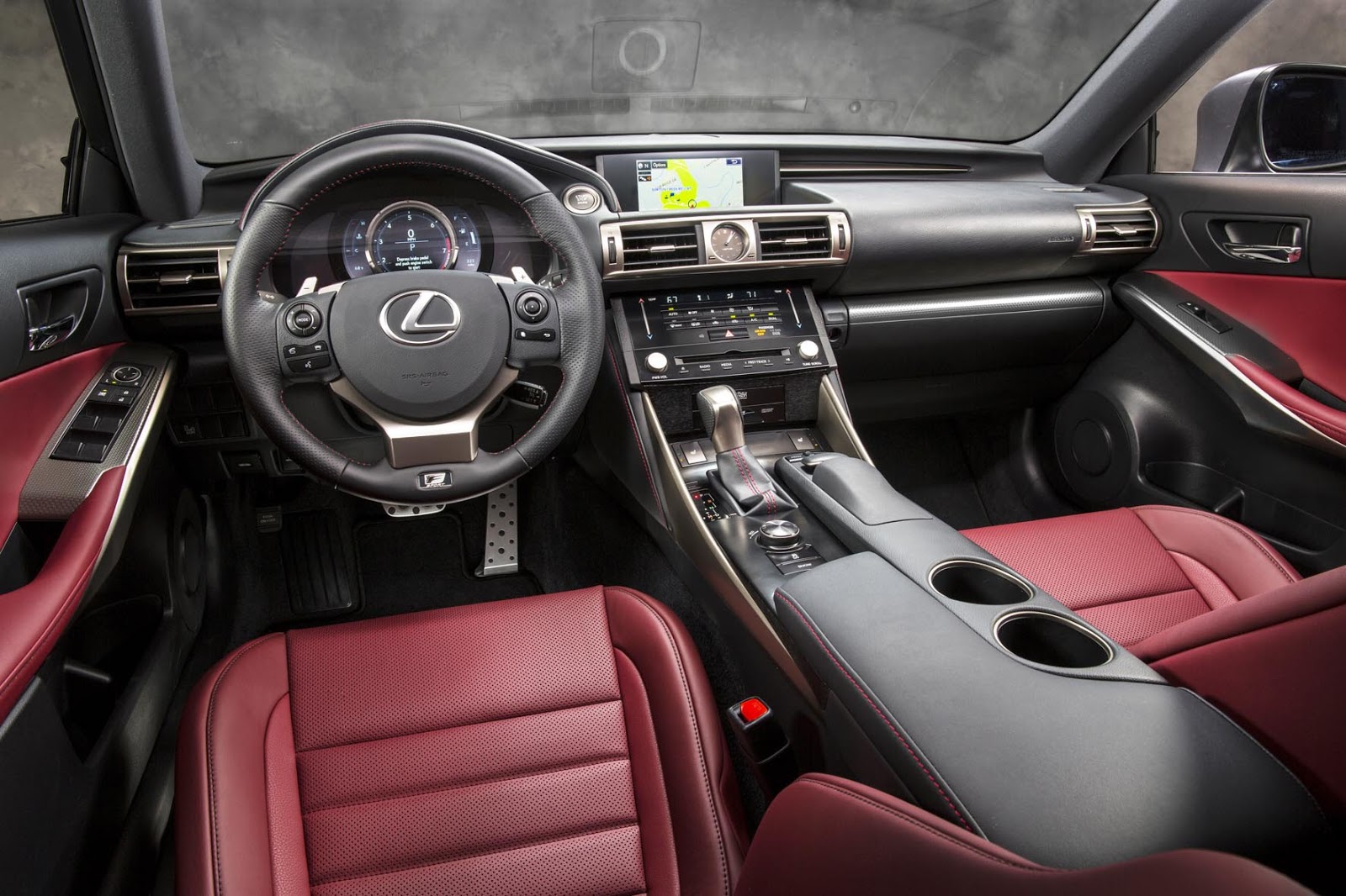 RACIONAUTO: NOVO LEXUS IS CHEGA AO BRASIL EM SETEMBRO