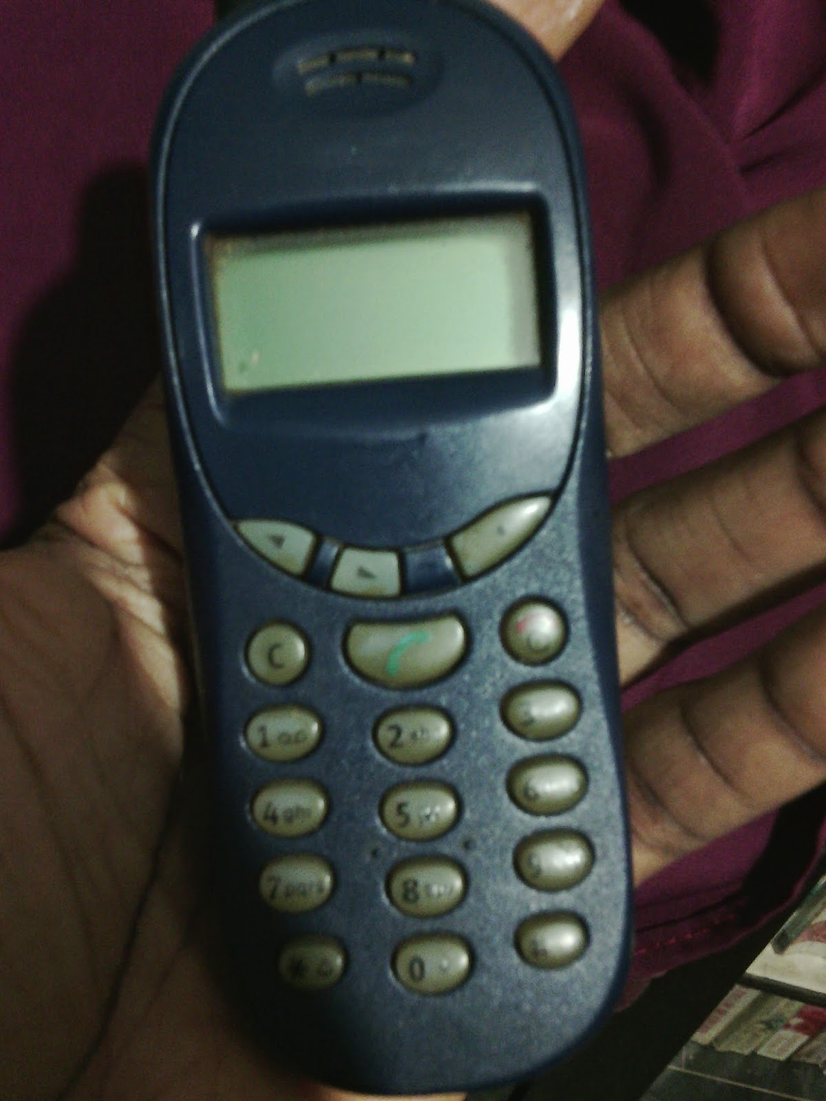 THROW BACK: MY FIRST MOBILE
