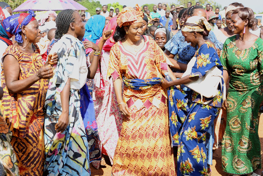 The Tribes of Sierra Leone: Pictures of Mende and Temne People