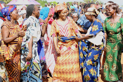 The Tribes of Sierra Leone: Pictures of Mende and Temne People