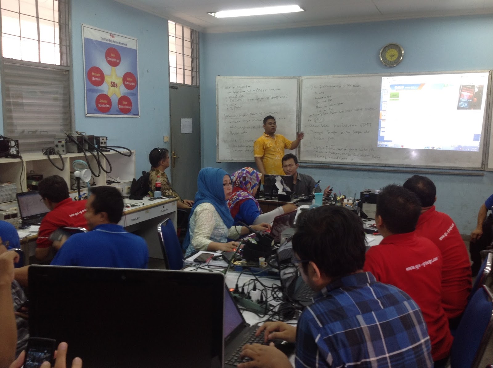Alfacell HP Store - Servis HP - Training Teknisi HP