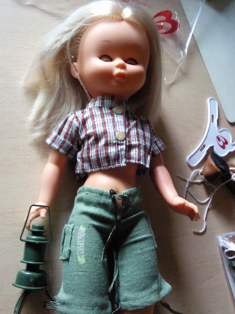 Juguetes de la Infancia: Ropa y accesorios muñeca dulce emy