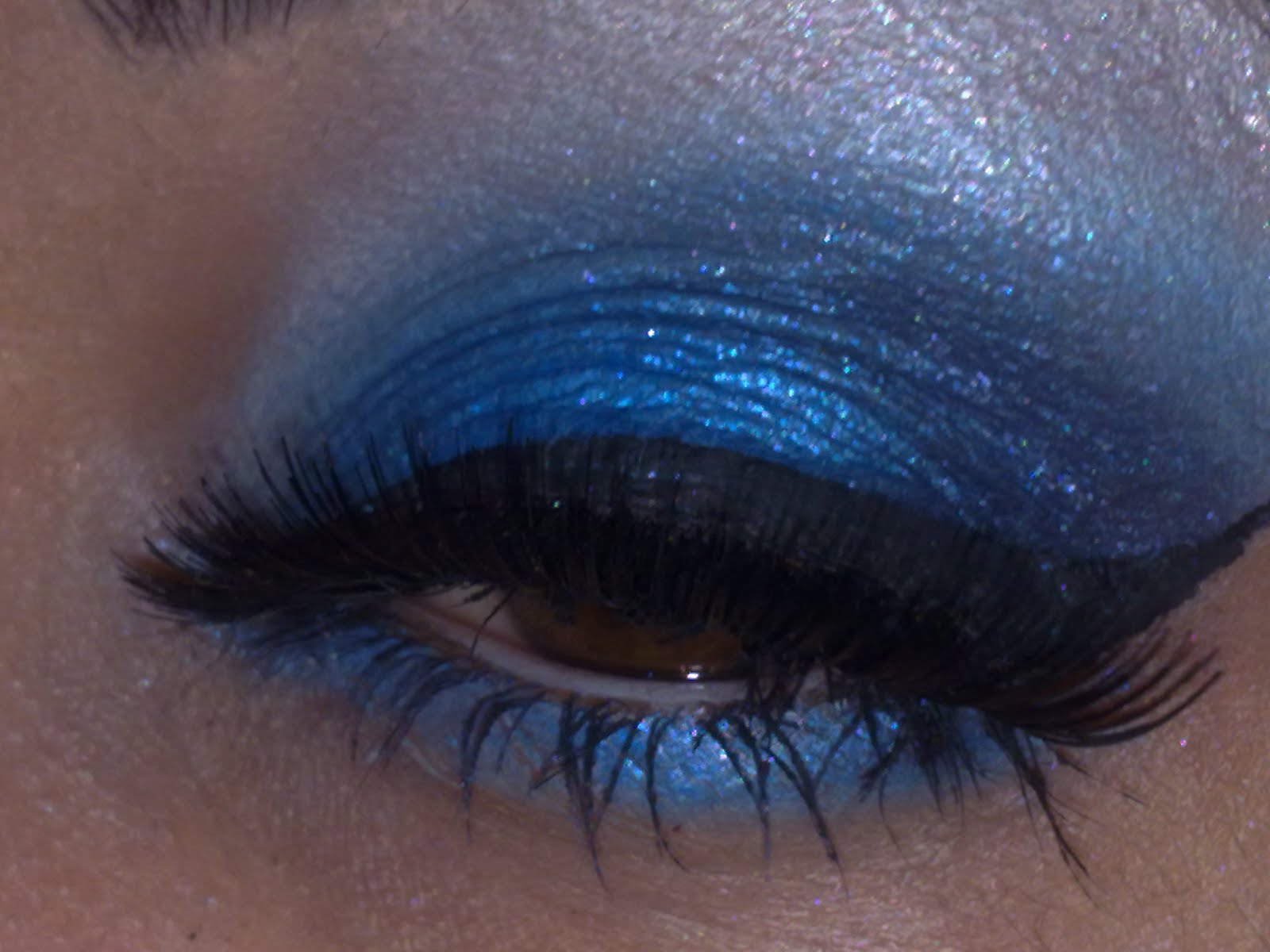 Love Makeup Safira: Royal Blue Makeup Look