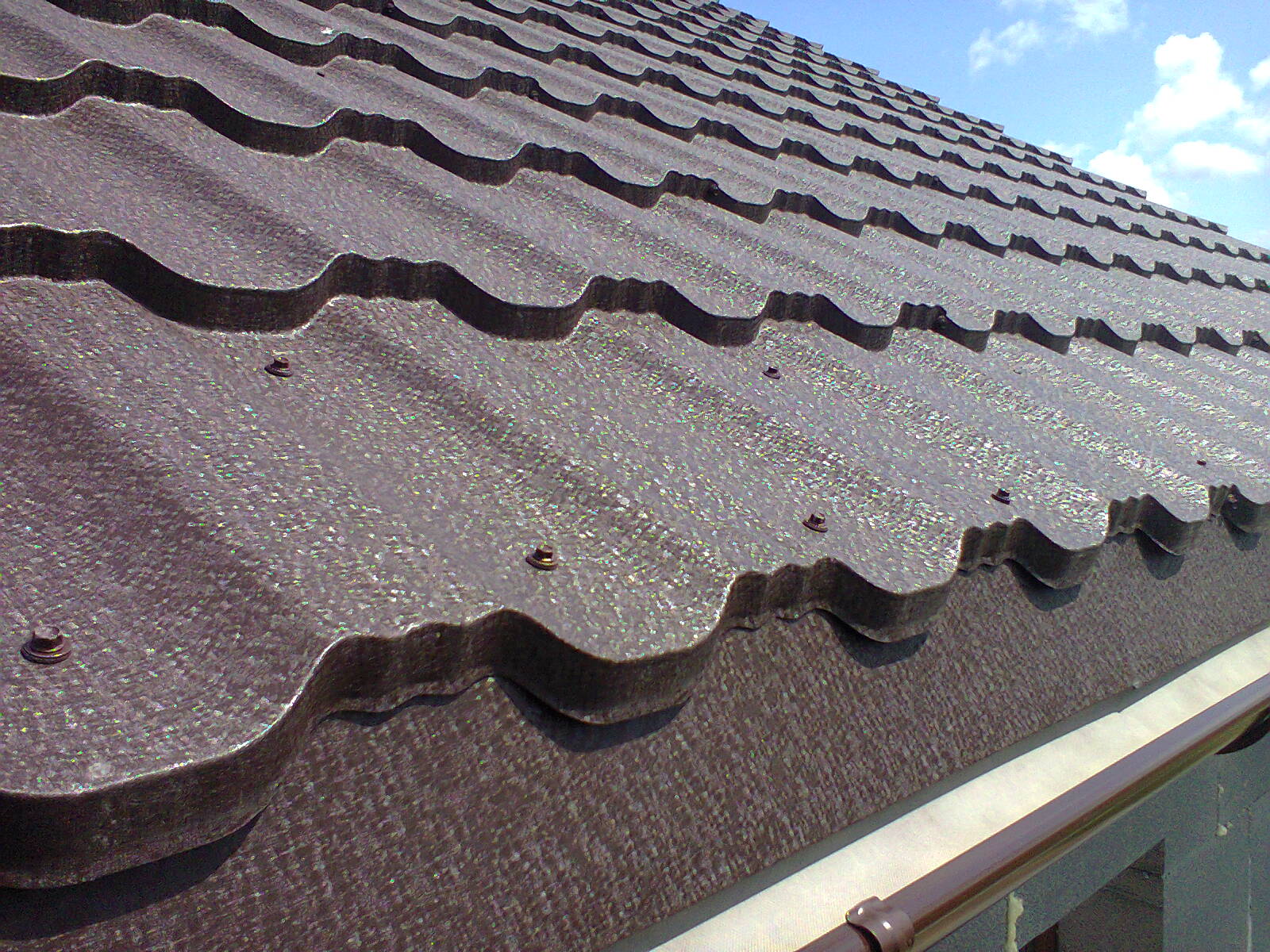 IR namas: Stogo danga