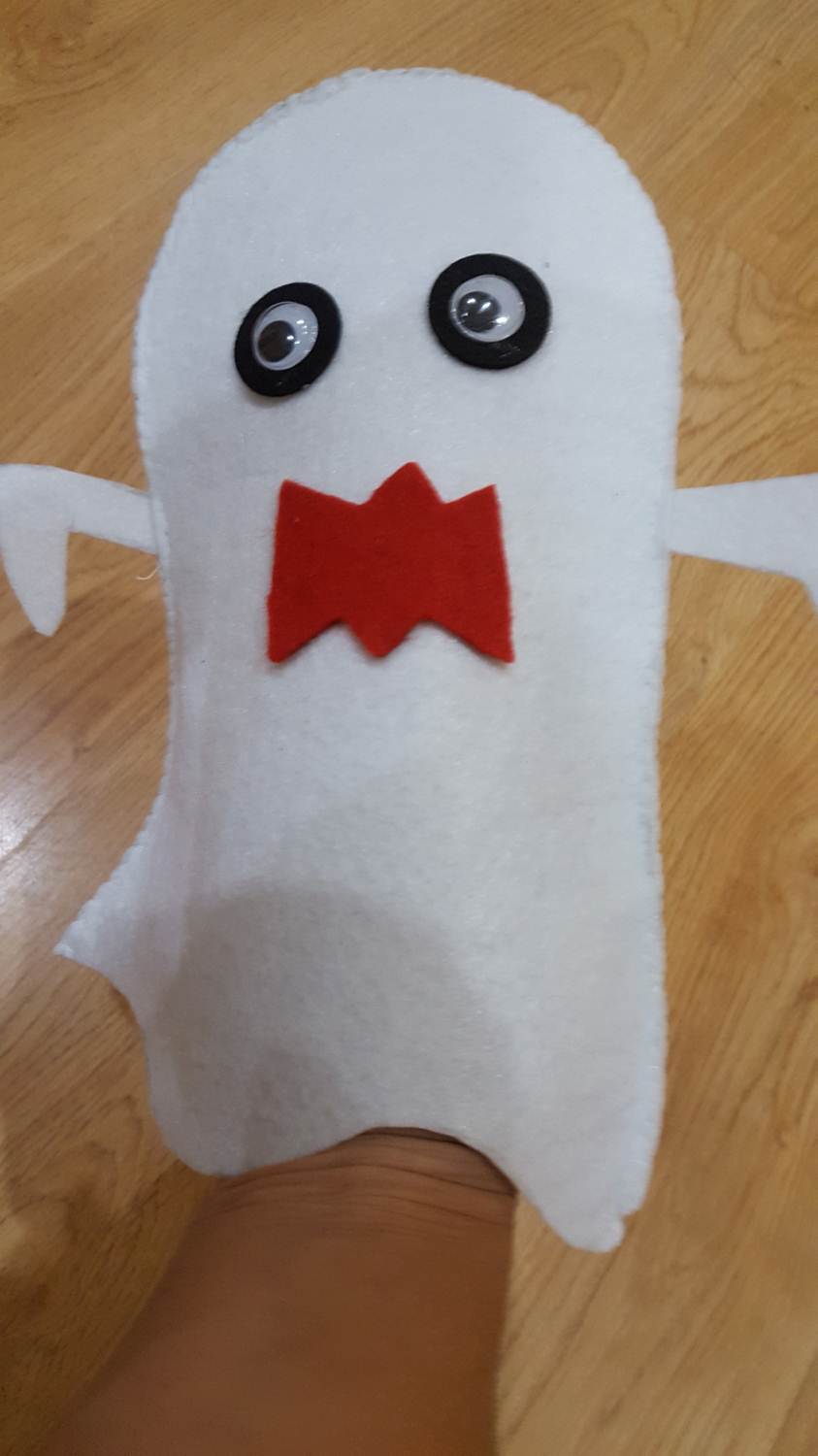 DIY scary ghost hand puppet |Keeping it Real