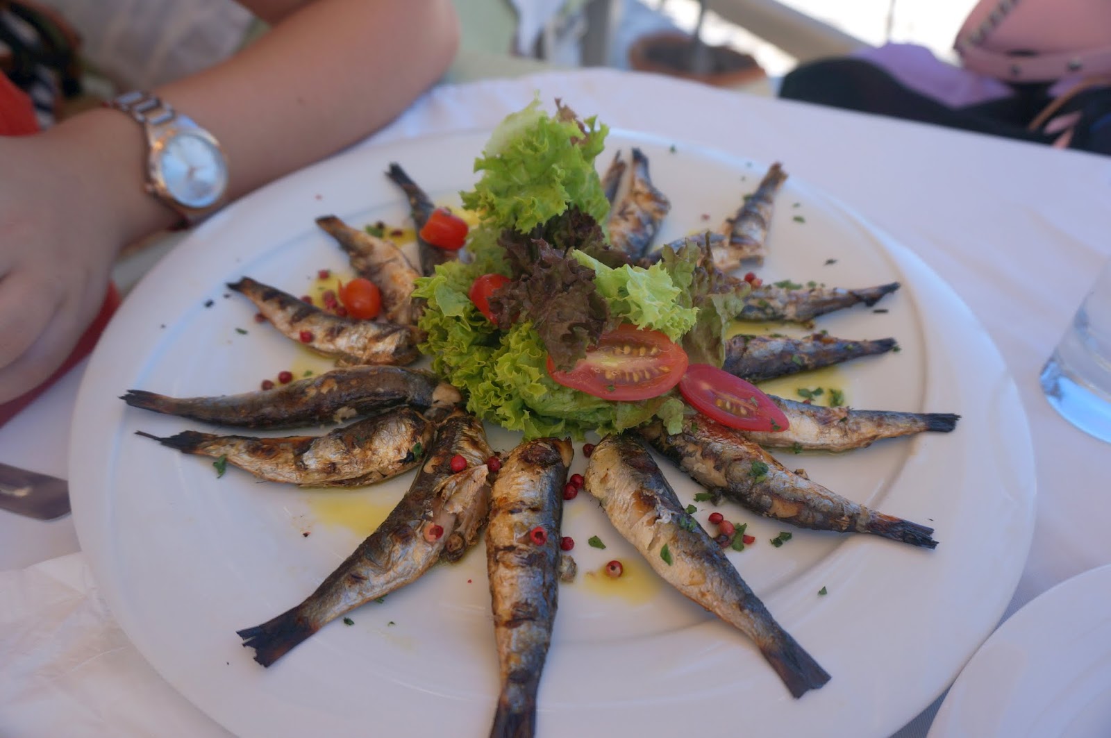 24 Hours in Paros & Video Diary