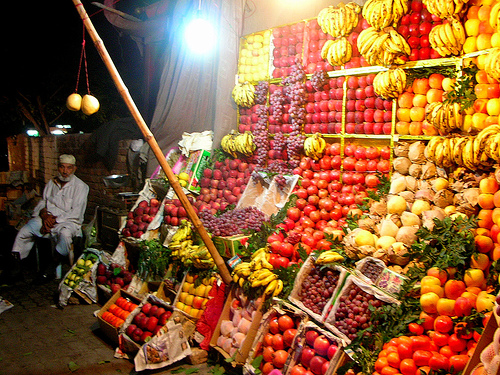 Pakistani fruit stalls ~ All About Pakistan