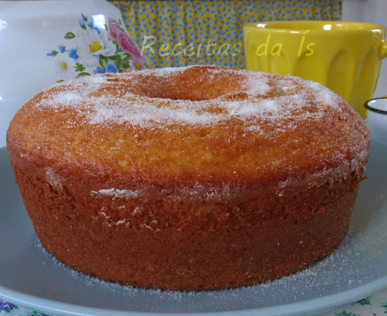 Receitas da Ís: BOLO FOFINHO DE BAUNILHA.... Já que é final de semana