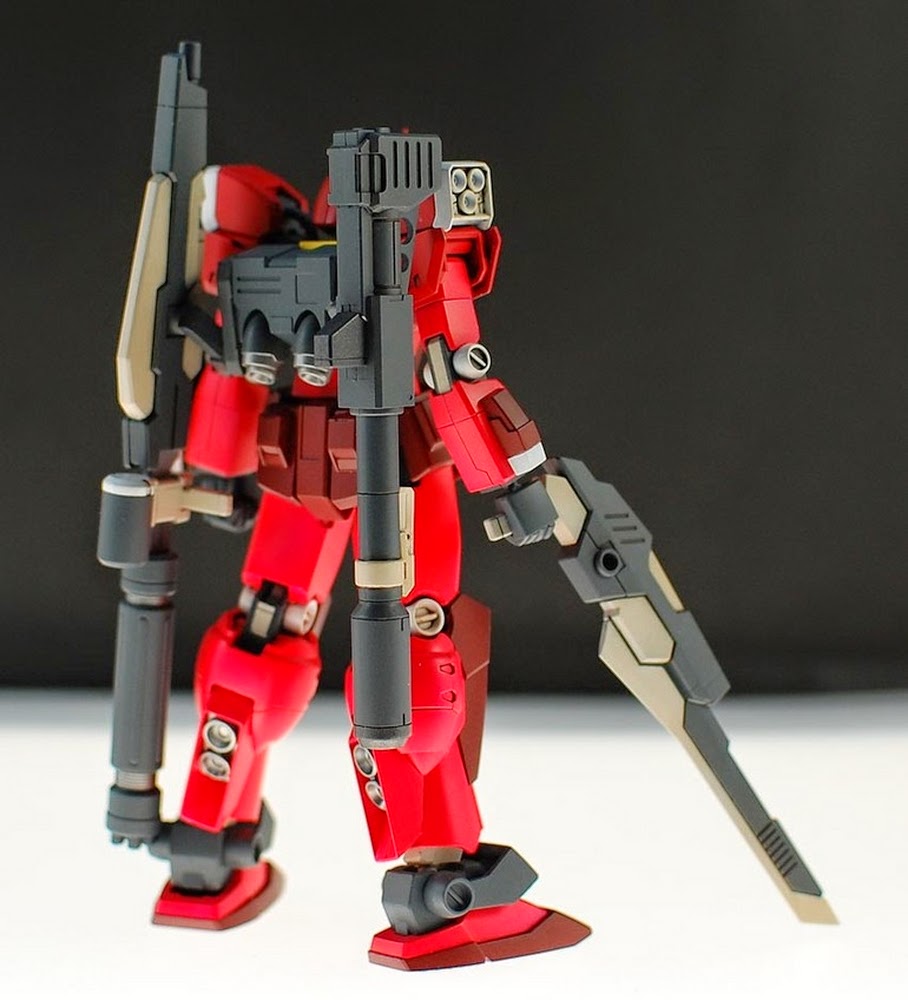 Custom Build: HGBF 1/144 Gundam Amazing Red Warrior