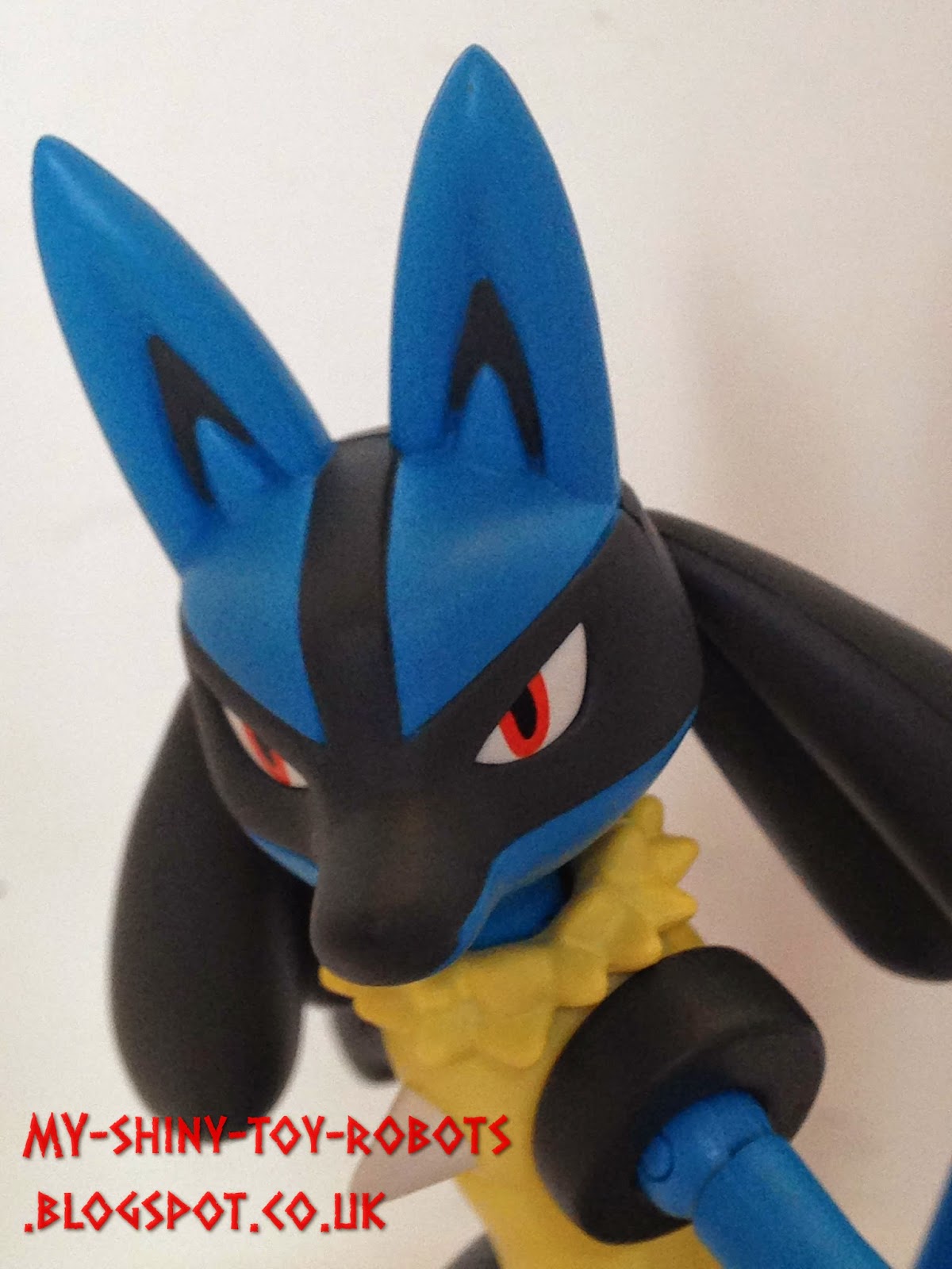 My Shiny Toy Robots: Toybox REVIEW: S.H. Figuarts Lucario