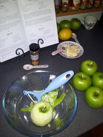 Blackbird Pie: Longfellow's Wayside Inn Apple Pie