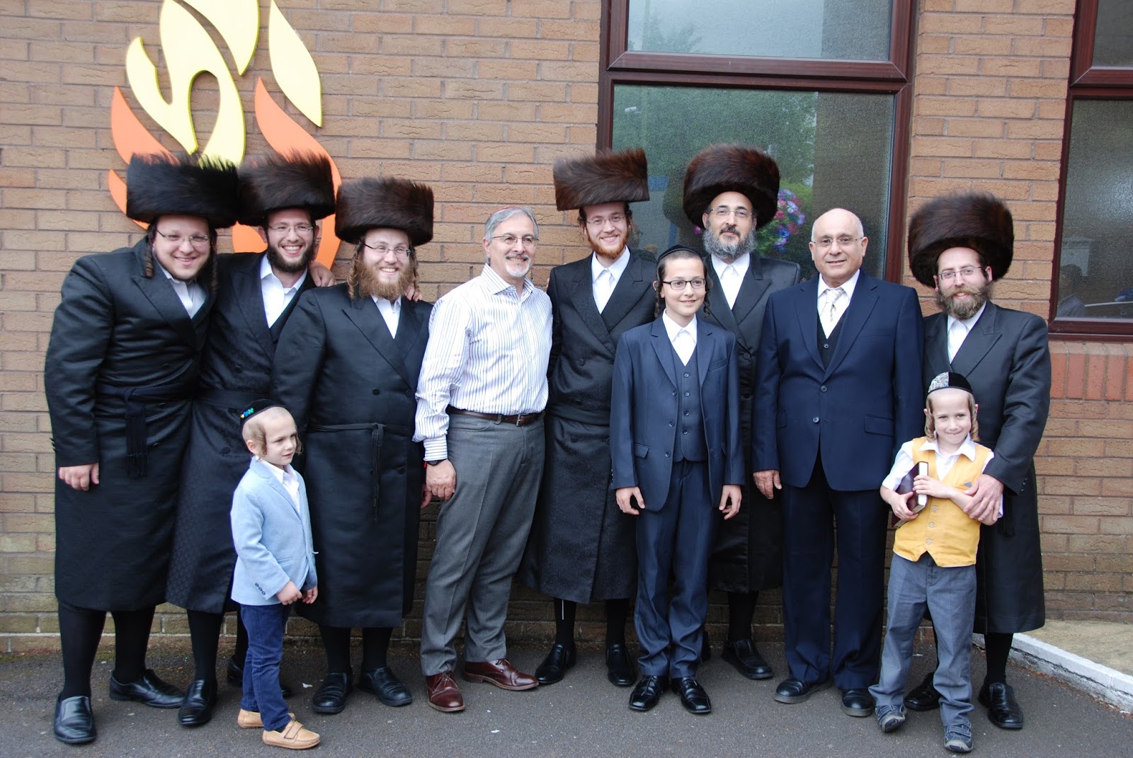 Our Little Corner: Bushey Synagogue Enjoy an Uplifting Shabbat UK with ...