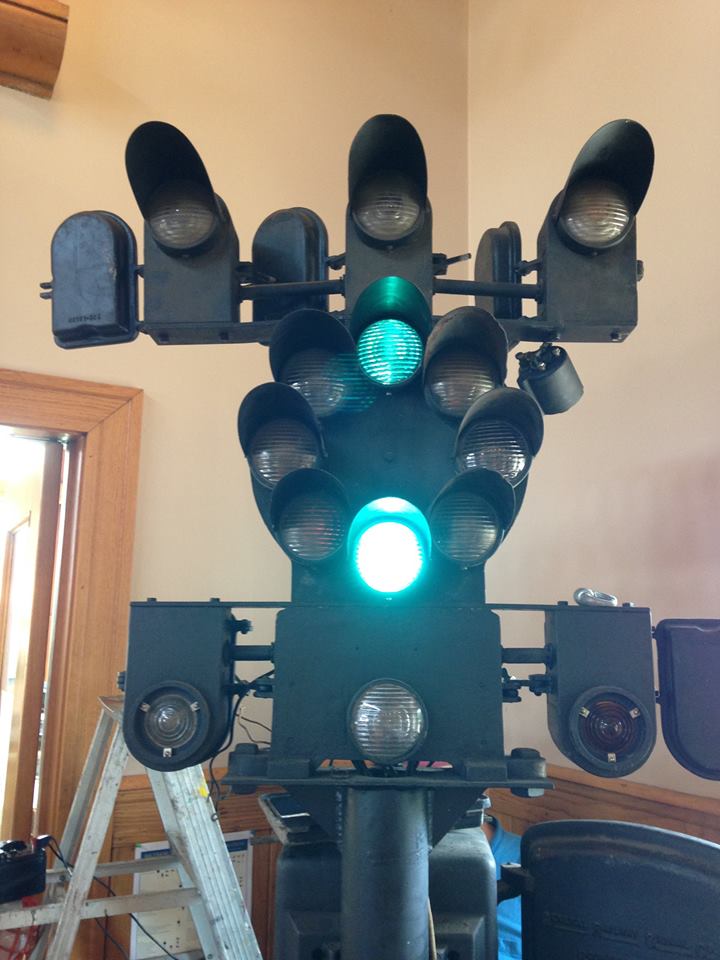 Industrial History: B&O's Colored Positional Lights for Signalling