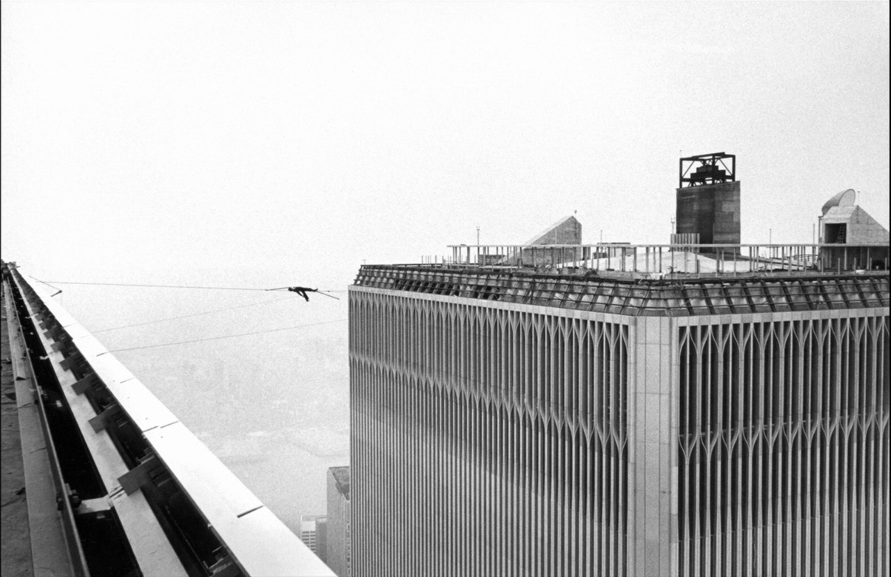 Shocking Photographs of Philippe Petit's Twin Towers Tightrope Walk in ...