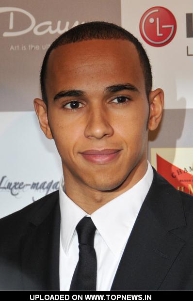 Lewis Hamilton Formula 1 Driver - Profile,Mini Bio and Pictures 2011 ...