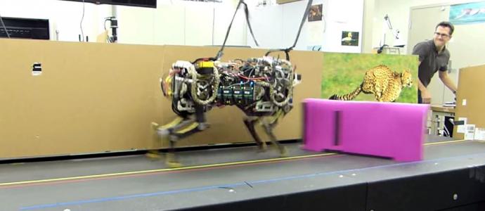 Robot Canggih Cheetah Ini Bisa Melompati Rintangan ~ Teknoku