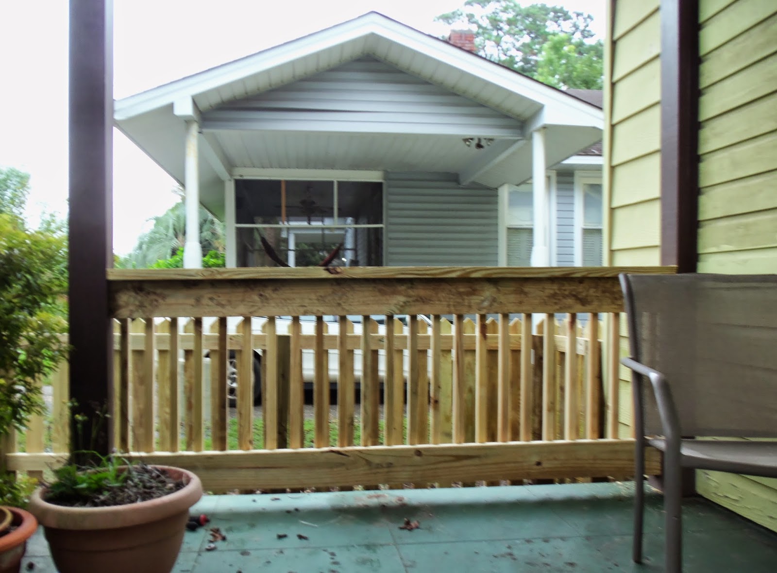 Town & Country Fences, LLC: Porch Bannister