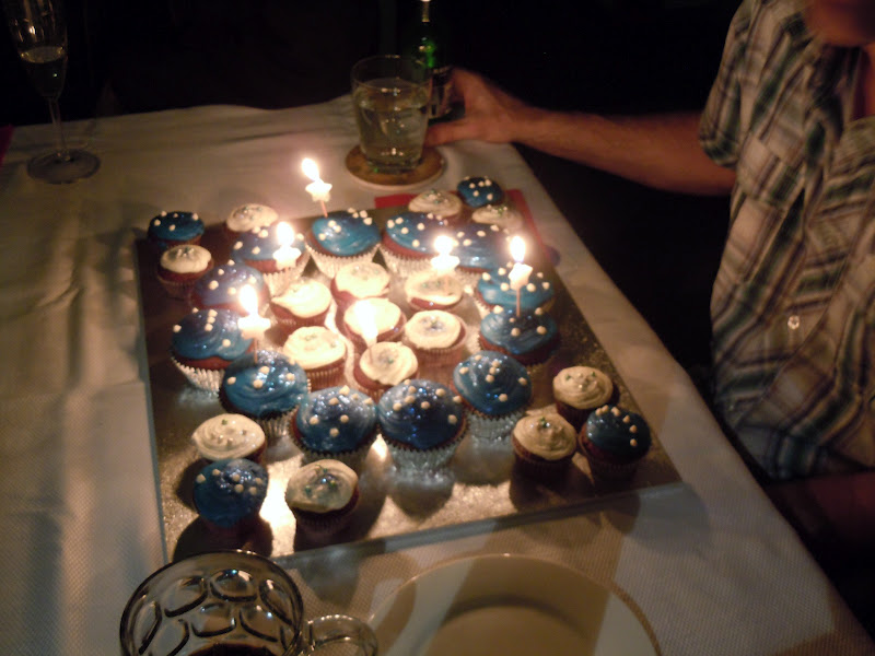 Handmade by Michelle: Constellation cupcakes