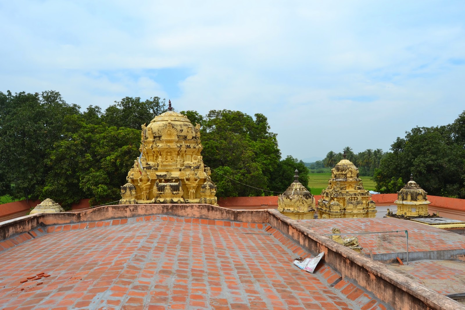 Tamilnadu Tourism: Adhinathar Jain Temple, Poondi, Arani, Thiruvannamalai