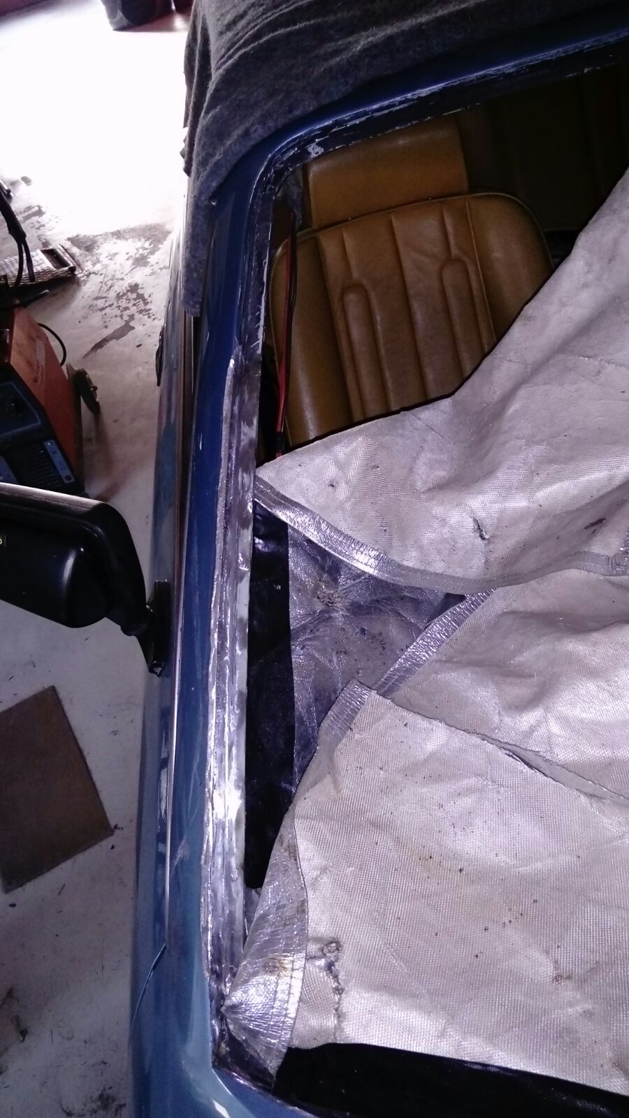 Ferrari 400: Ferrari 400 Front window screen replacement - delamination ...